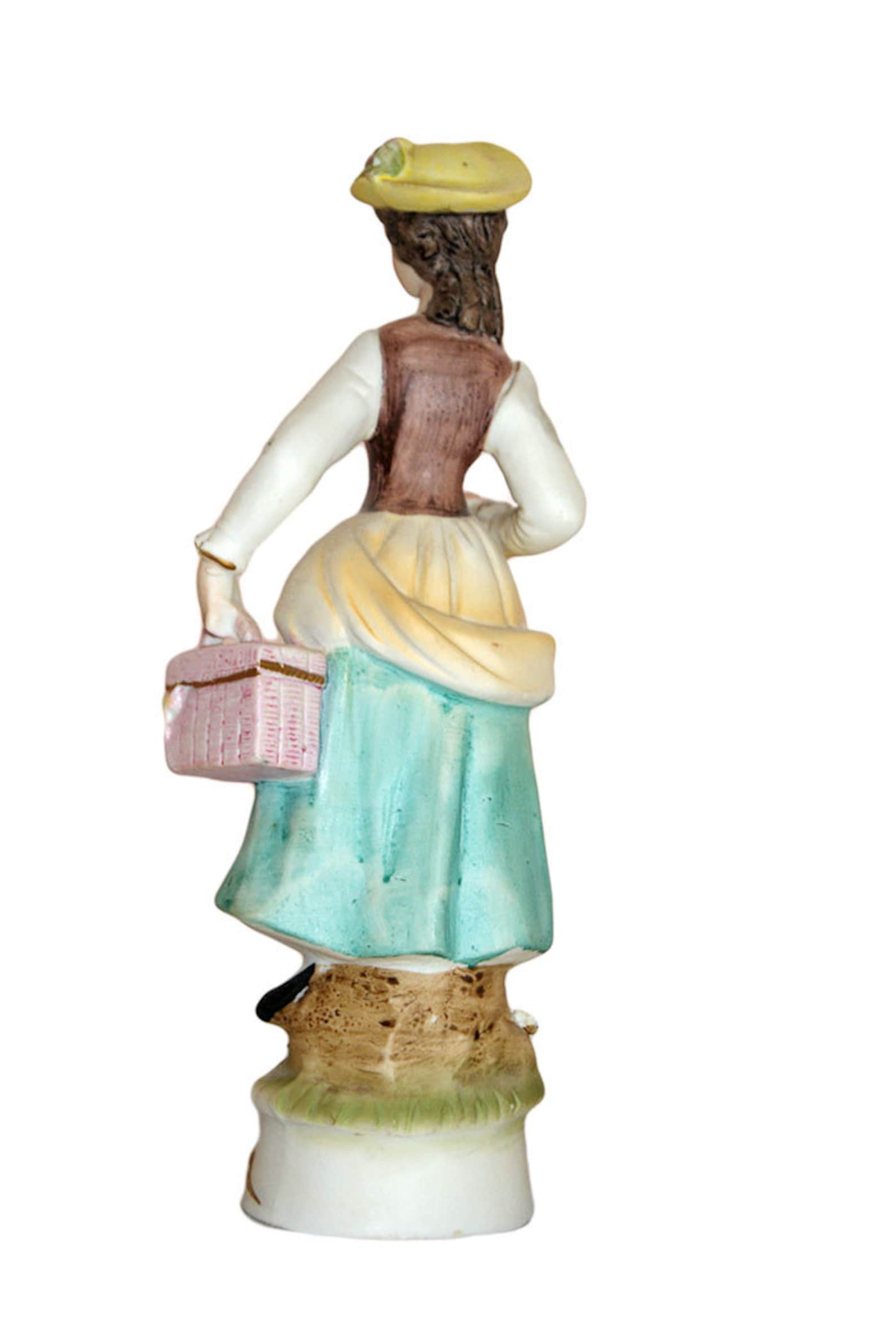 Porcelain Figurines - Set of 2 - Etsy