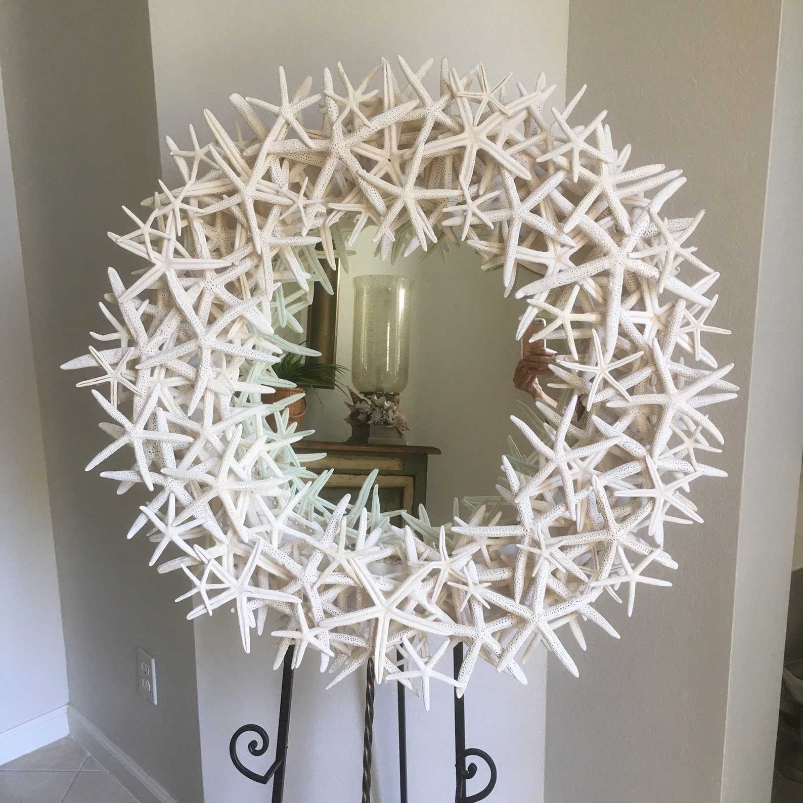 White Circular STARSTRUCK Starfish Artist Handcrafted Voluminous Pencil ...