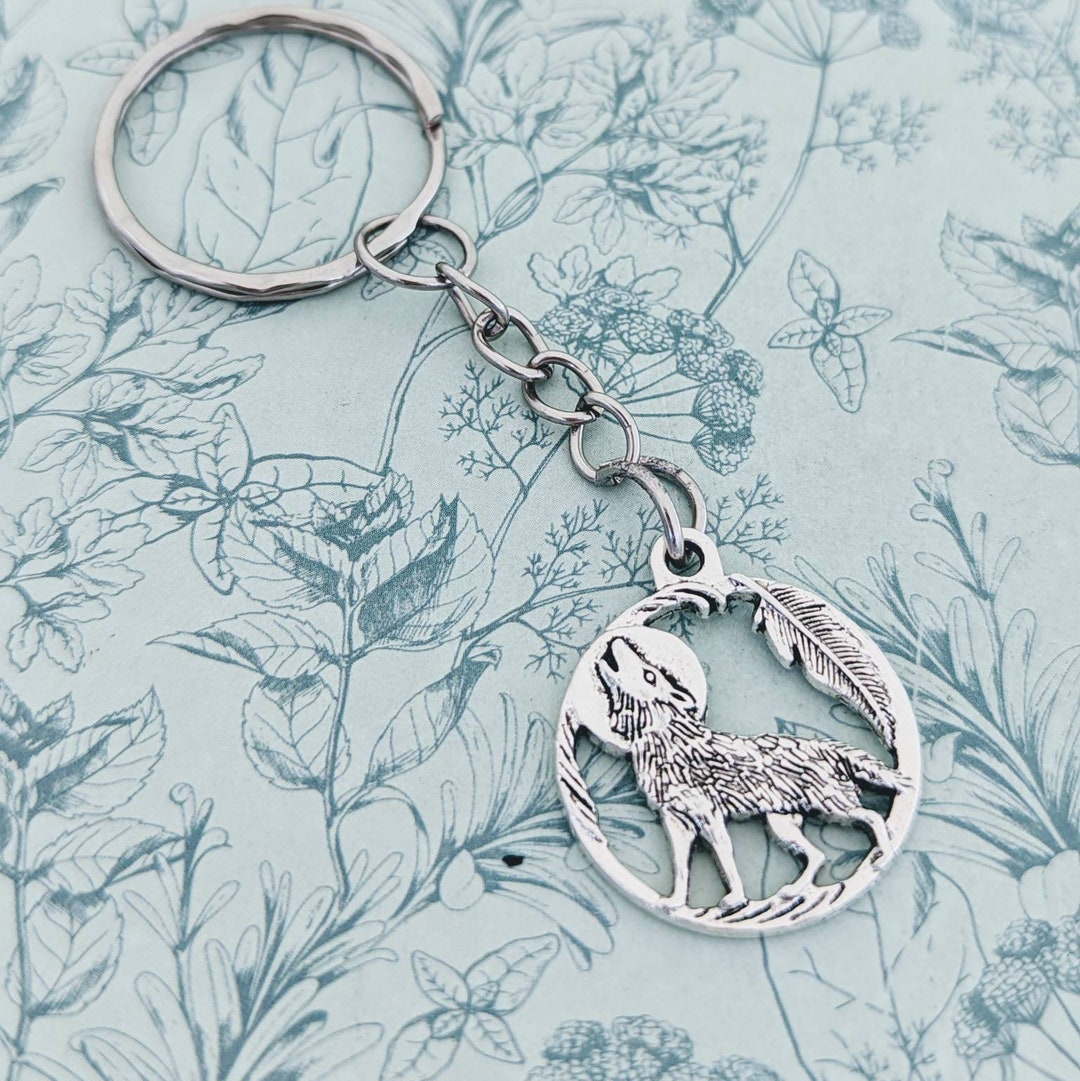 Howling Wolf Keychain, Wolf Keyring, Wolf Accessories, Wolves Fan ...