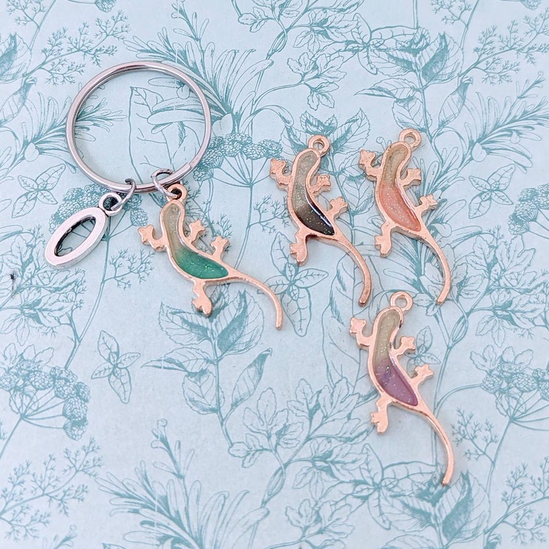 Lizard Button Keychain - Etsy