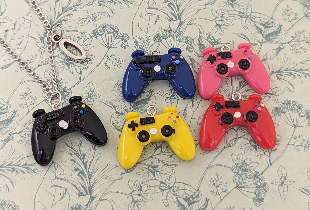 Game Controller Necklace, Gamer Necklace, Gamer Geek, Gifts for a Gamer ...