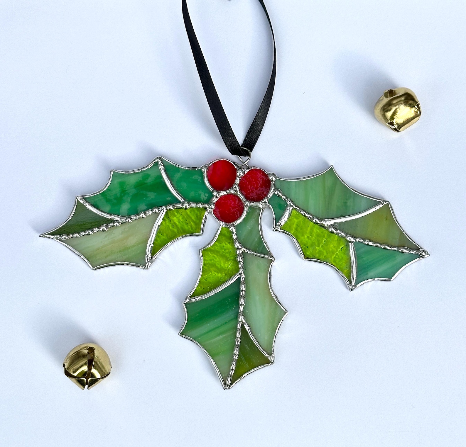 Holly Berries Christmas Stained Glass Pattern - DIY Ornament Template ...