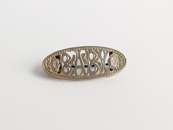Victorian Gilt Baby Brooch, Antique Oval Openwork Bro… - Gem