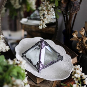 Big Pyramid Glass Box, Glass Casket, Geometric Box, Geometric Glass Box ...