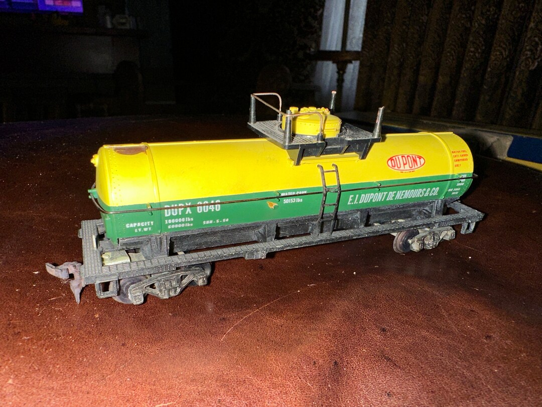 Vtg Dupont Motor Fuel Anti Knock Compound Dupx 6046 HO Scale Train ...