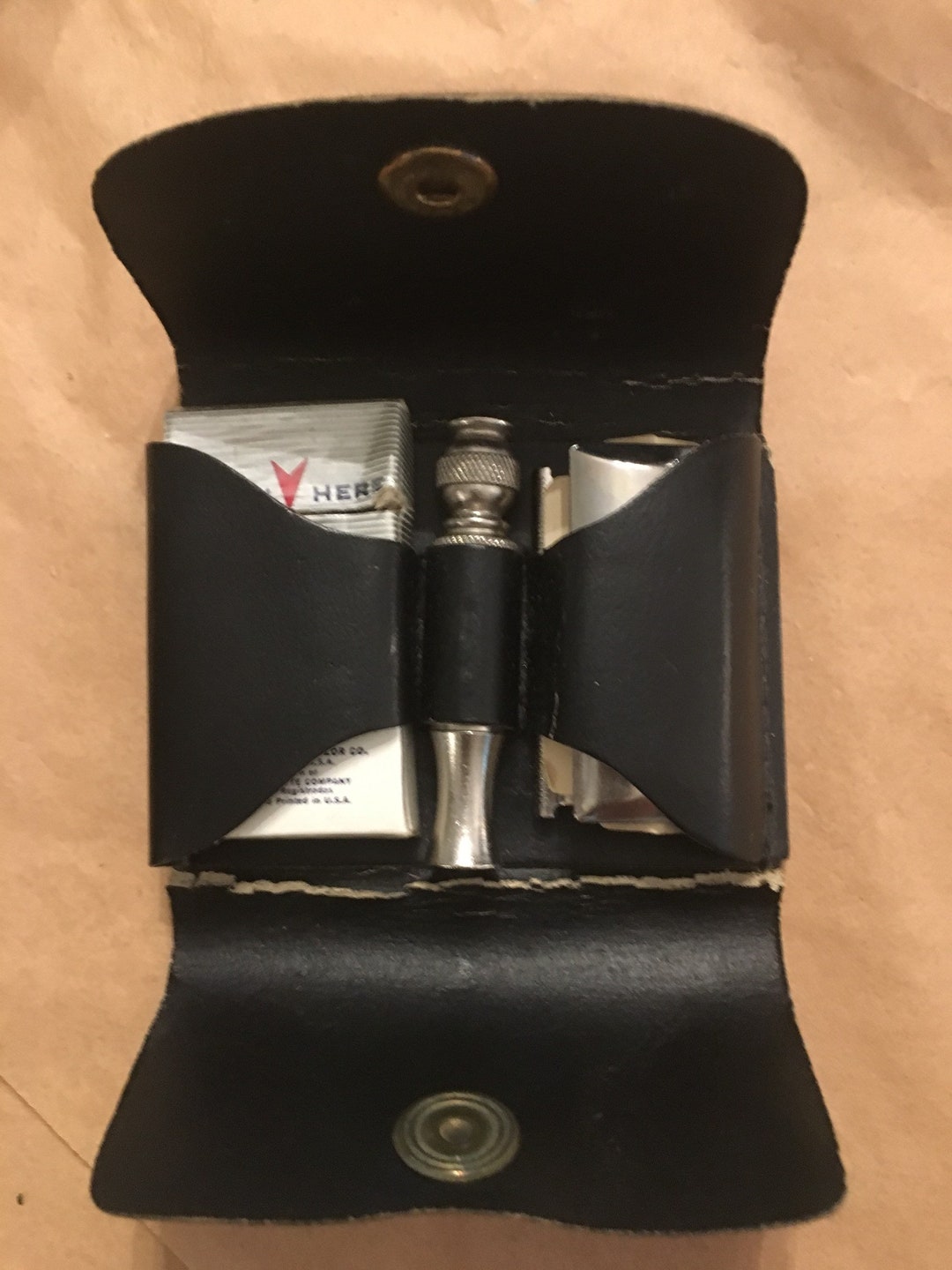 Vintage Gillette Travel Safety Razor in Original Leather Case W/ Blades ...