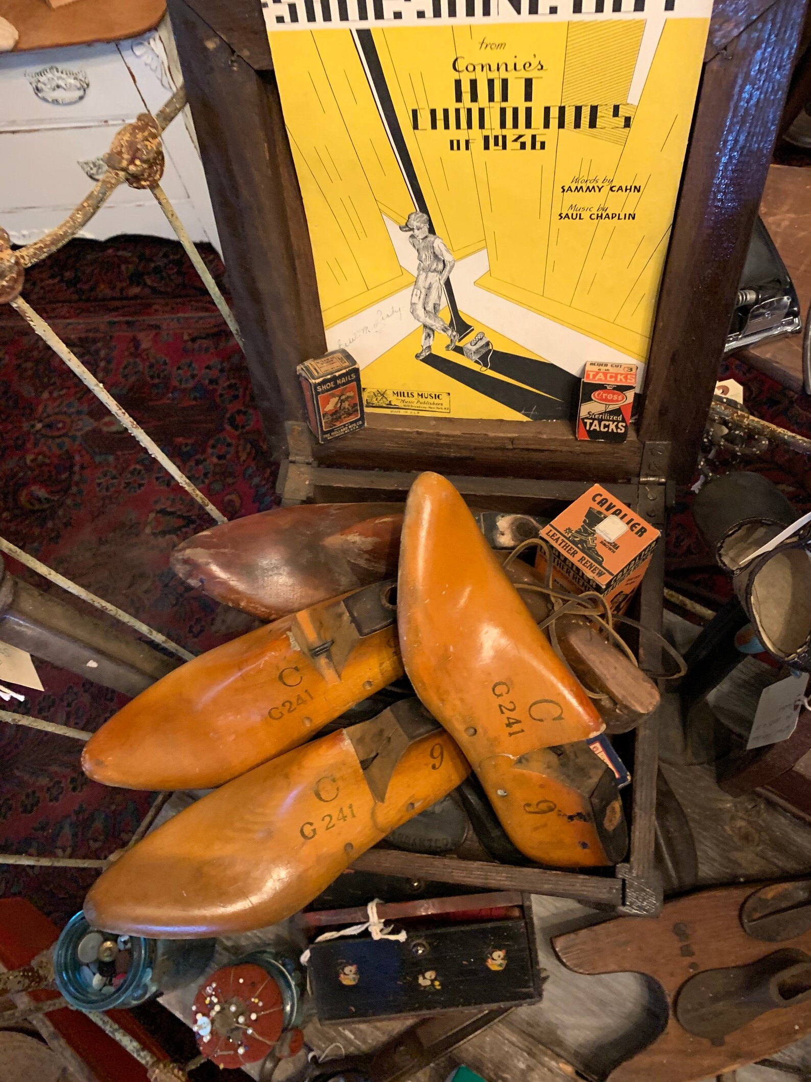 Vintage Adult Wooden Shoe Forms/keepers/trees - Etsy