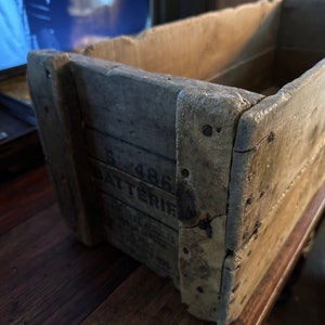 Antique Eveready Batteries Wood Crate Wooden Box National Carbon Co ...