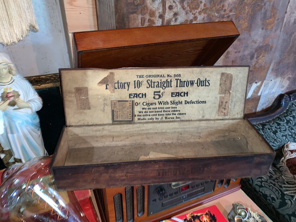 Vintage Wooden Retail Display Cigar Box “throw-outs” 2.75x5.25x17.75 ...