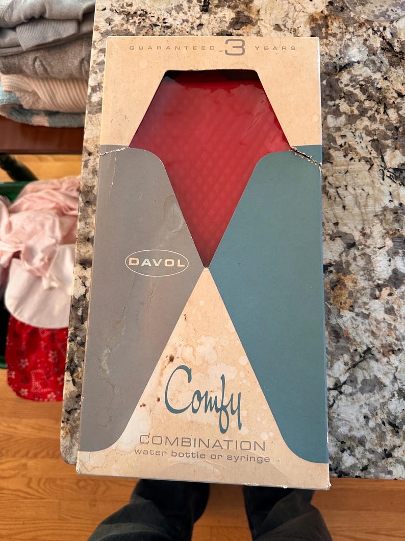 Vtg DAVOL Comfy Red Rubber Hot Water Bottle Bag W/ Box 2 Quart No. 10 ...