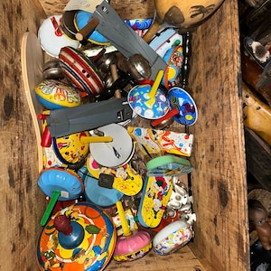 Vintage Metal Noise Maker Tin Litho Rattle Party Themed, Listing is for ...