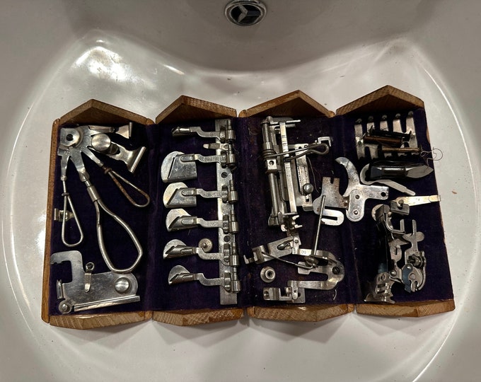 Antique Singer Puzzle Box Assorted Attachments and Bobbin Accessory Kit ...