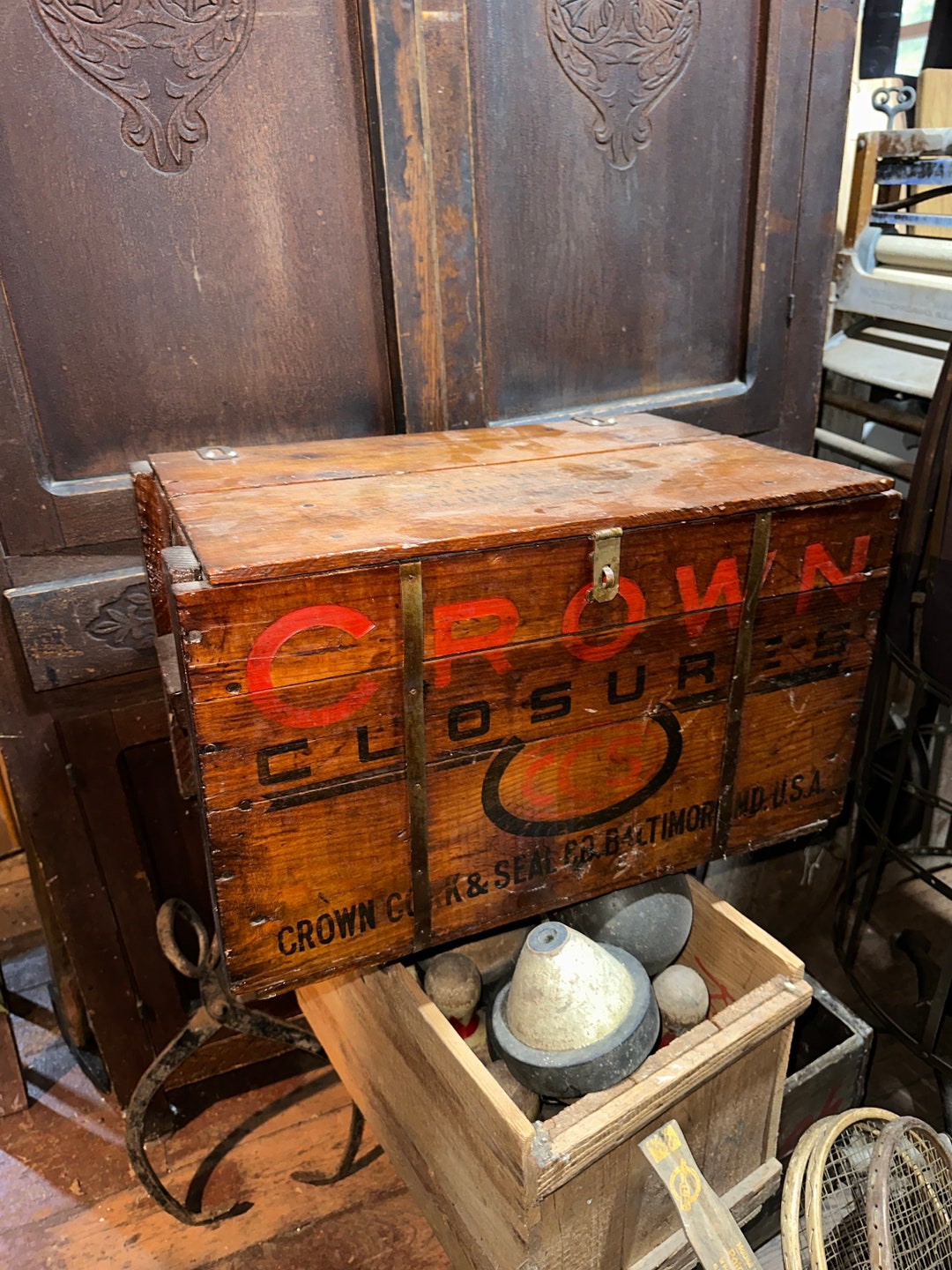 Vintage Wood Crate With Lid Crown Closures Soda Bottle Cork Caps Coca ...