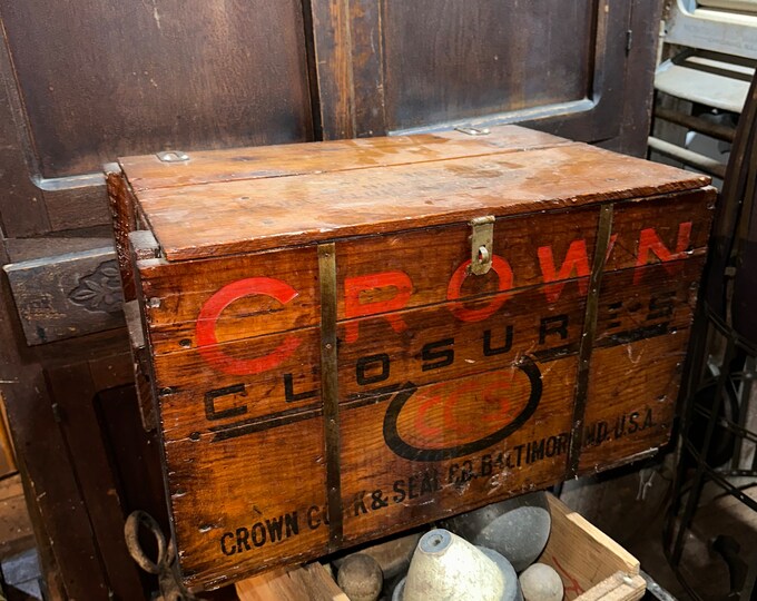 Vintage Wood Crate With Lid Crown Closures Soda Bottle Cork Caps Coca ...