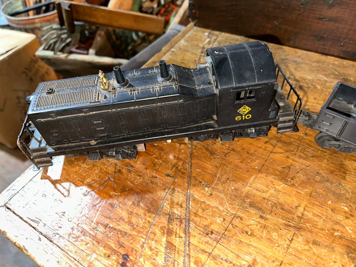 Lionel 610 Erie Powered Diesel Switcher W/ 2 Axle Magnetraction NICE ...
