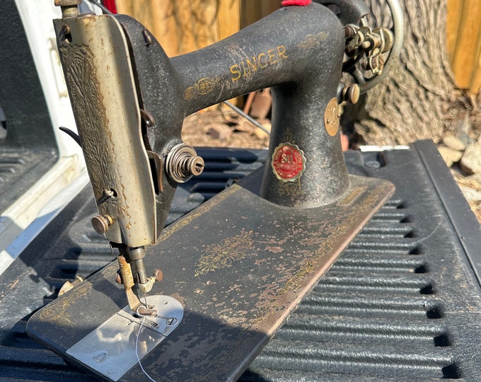 Singer Mfg Co Sewing Machine, Table and Stand, Very Solid, Great Old ...