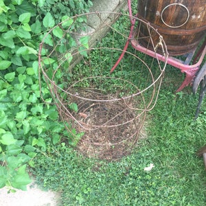 Vintage Wire Laundry Basket, 24 X 30 - Etsy