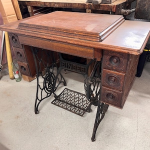 Singer Mfg Co Sewing Machine, Table and Stand, Very Solid, Great Old ...