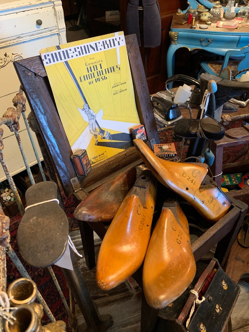 Vintage Adult Wooden Shoe Forms/keepers/trees - Etsy