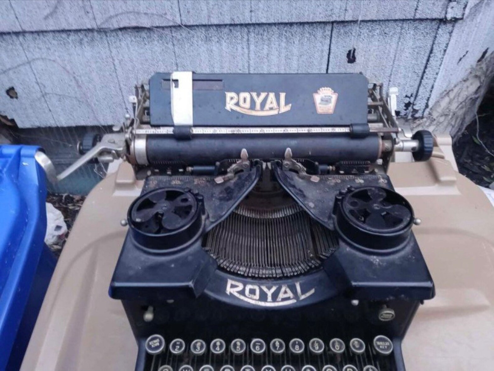 Antique 1930's Royal Typewriter Number 10, Needs Work, Black Glass Keys ...