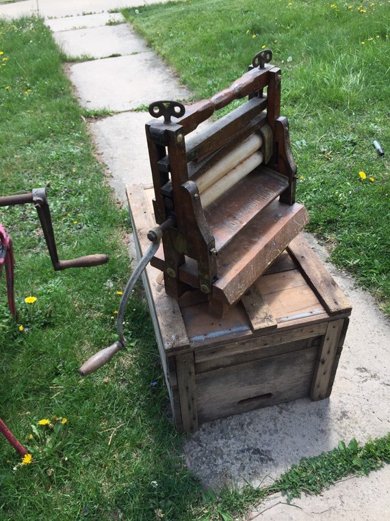 Antique Extra Large Hand Crank Clothes Wringer | Etsy