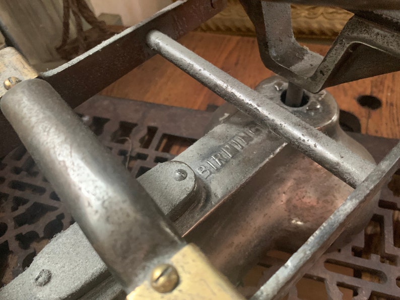 Birmingham Cast Iron and Brass Beam Scale, Weighs up to 40 LBS Capacity ...
