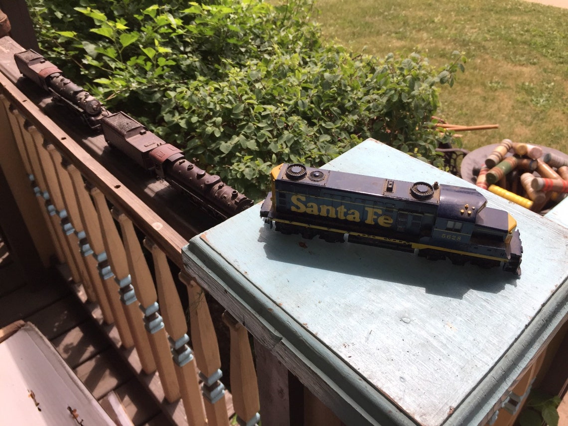 Santa Fe HO Scale Train Engine - Etsy