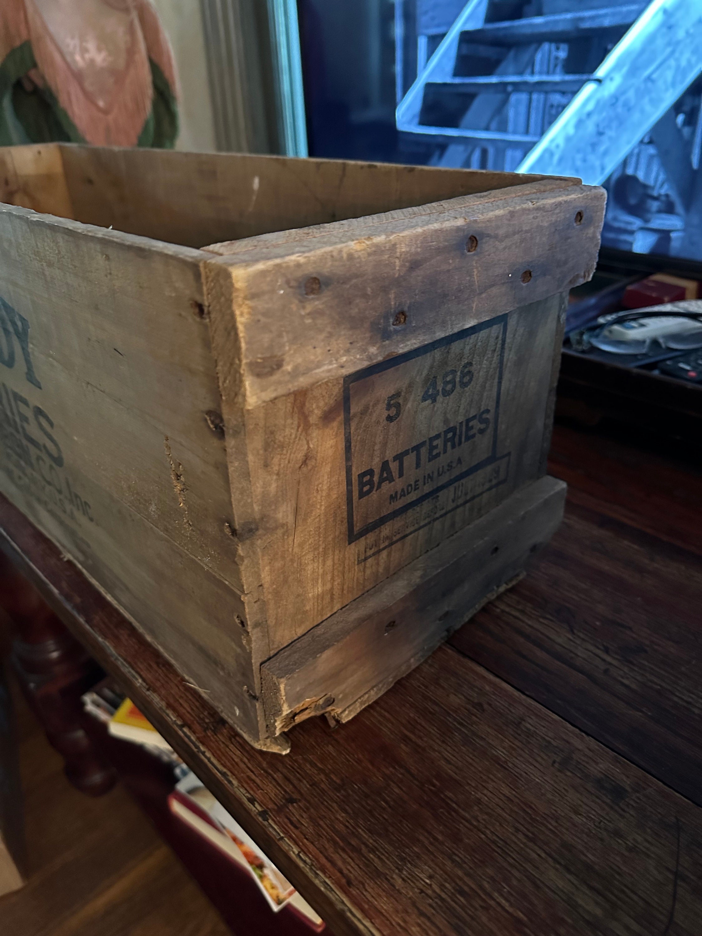 Antique Eveready Batteries Wood Crate Wooden Box National Carbon Co ...