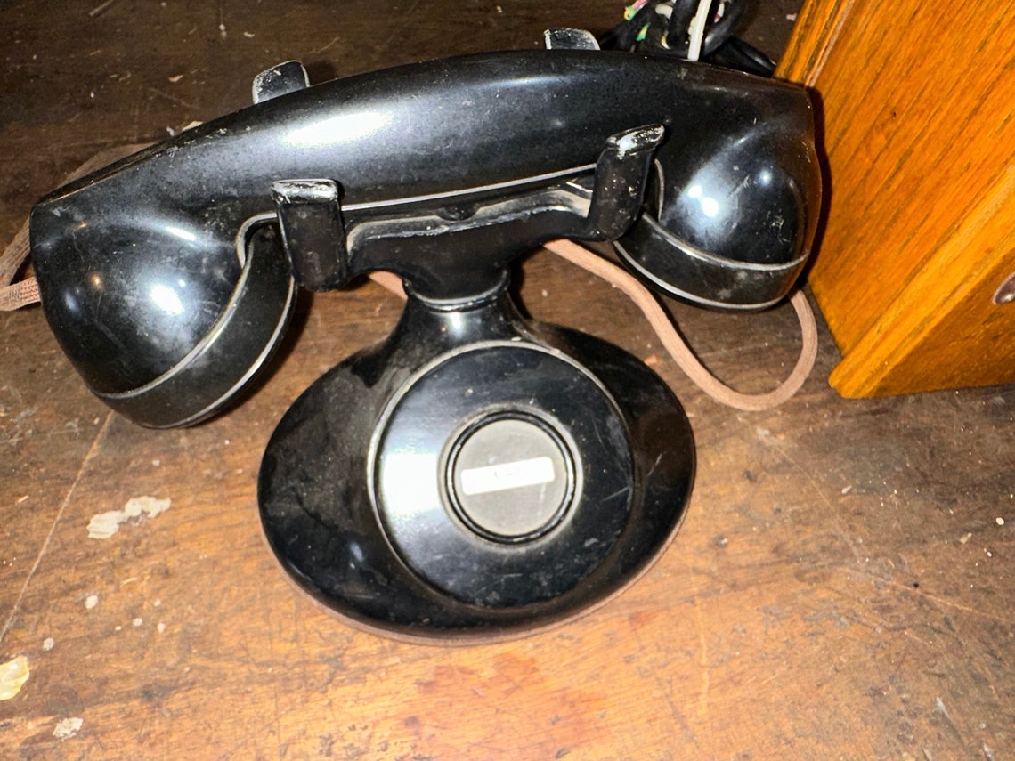 Antique Bakelite Desk Phone and Oak Ringer Box - Etsy