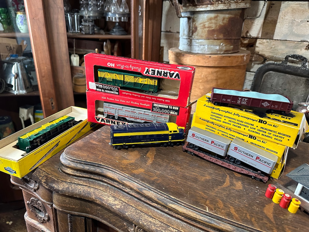 Mini Train Set With Track, Station and Accessories, Engine is Missing a ...