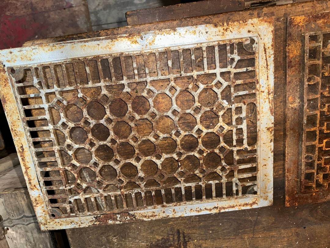 Antique Cast Iron Heat Vent Cover Grate, Measures Approx 11 7/8” X 15 3 ...