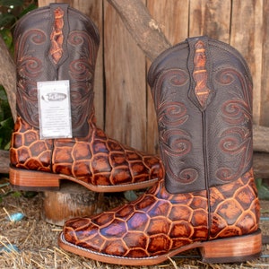 MENS Honey Brown Faux PIRARUCU Fish Scale Pescado Print LEATHER Cowboy ...