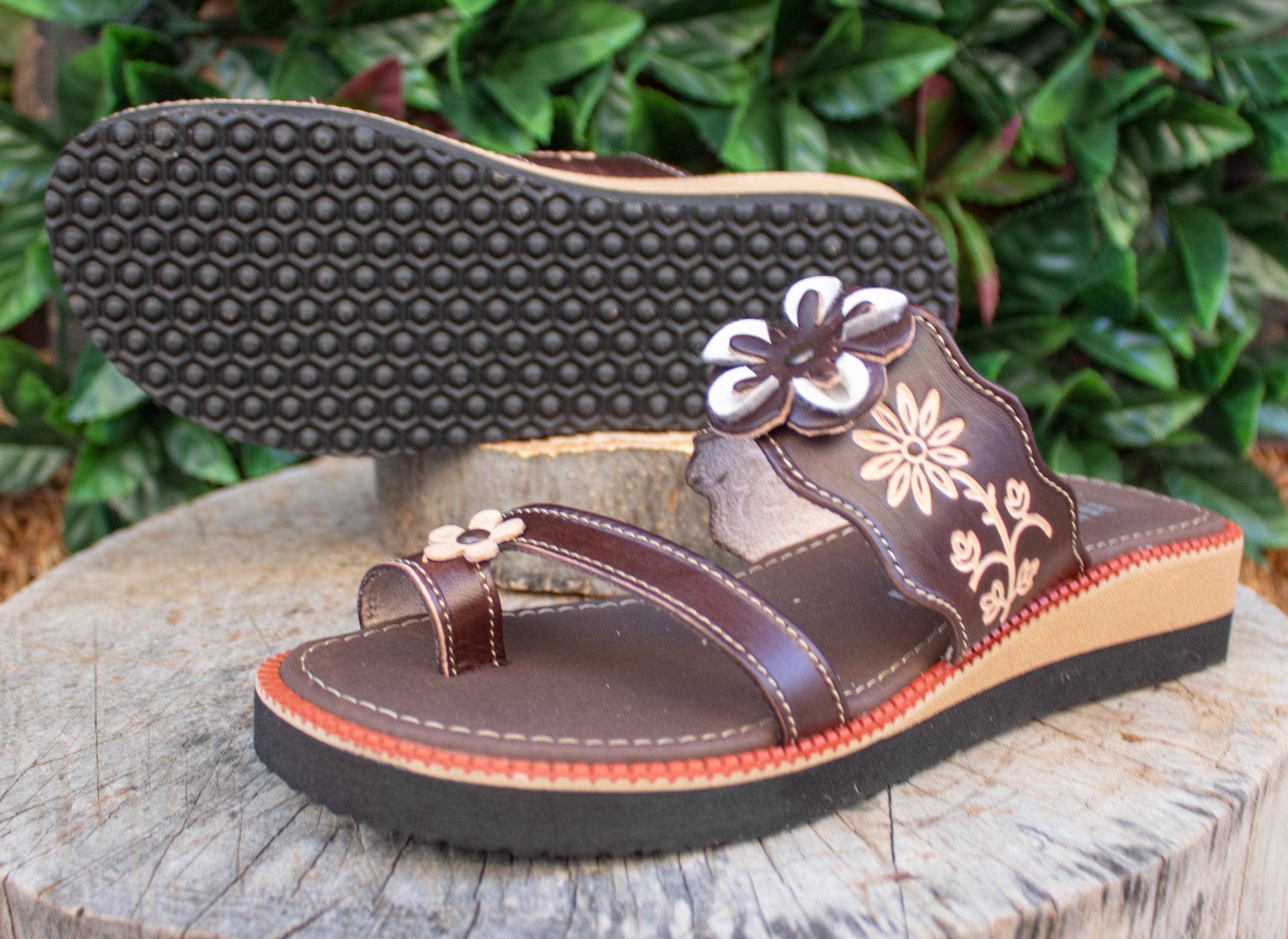 WOMENS LEATHER HUARACHE Traditional Floral Design Mexican Sandals *all ...