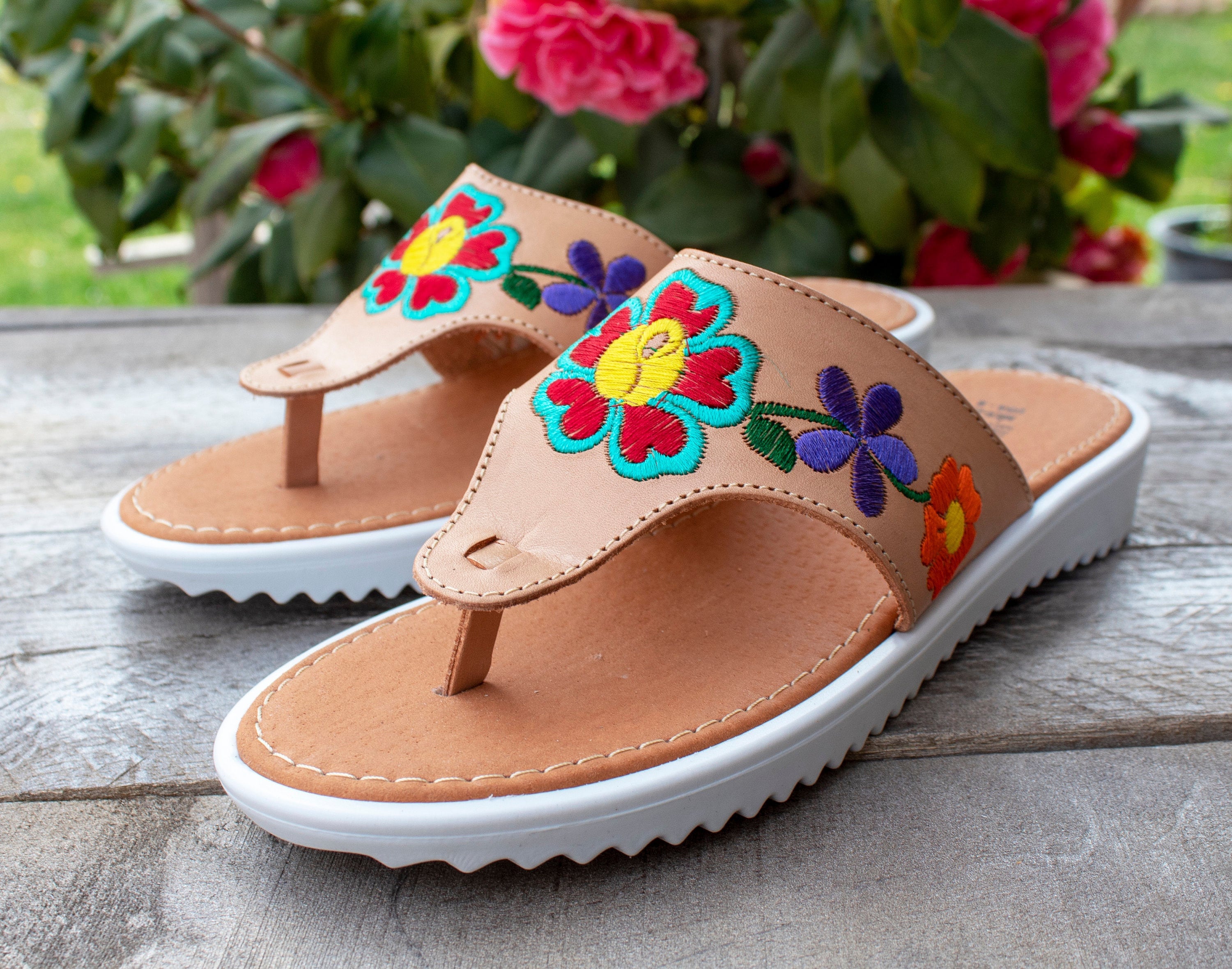 WOMENS EMBROIDERED Leather Slip on Mexican SANDALS - Etsy
