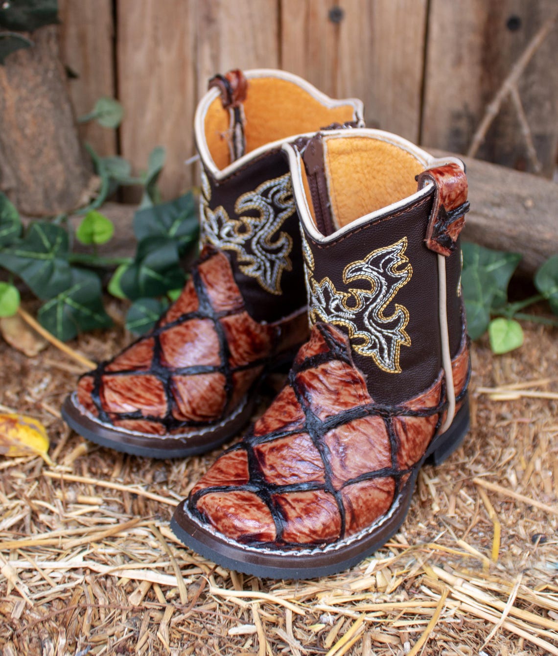 BABY Toddler Kids Youth PIRACUCU FISH Scale Faux Unisex Square Toe ...