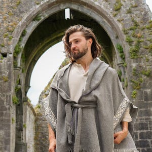 GREY CELTIC CAPE | Folk Cloak, Poncho, Viking Cloak, Hooded Cloak ...