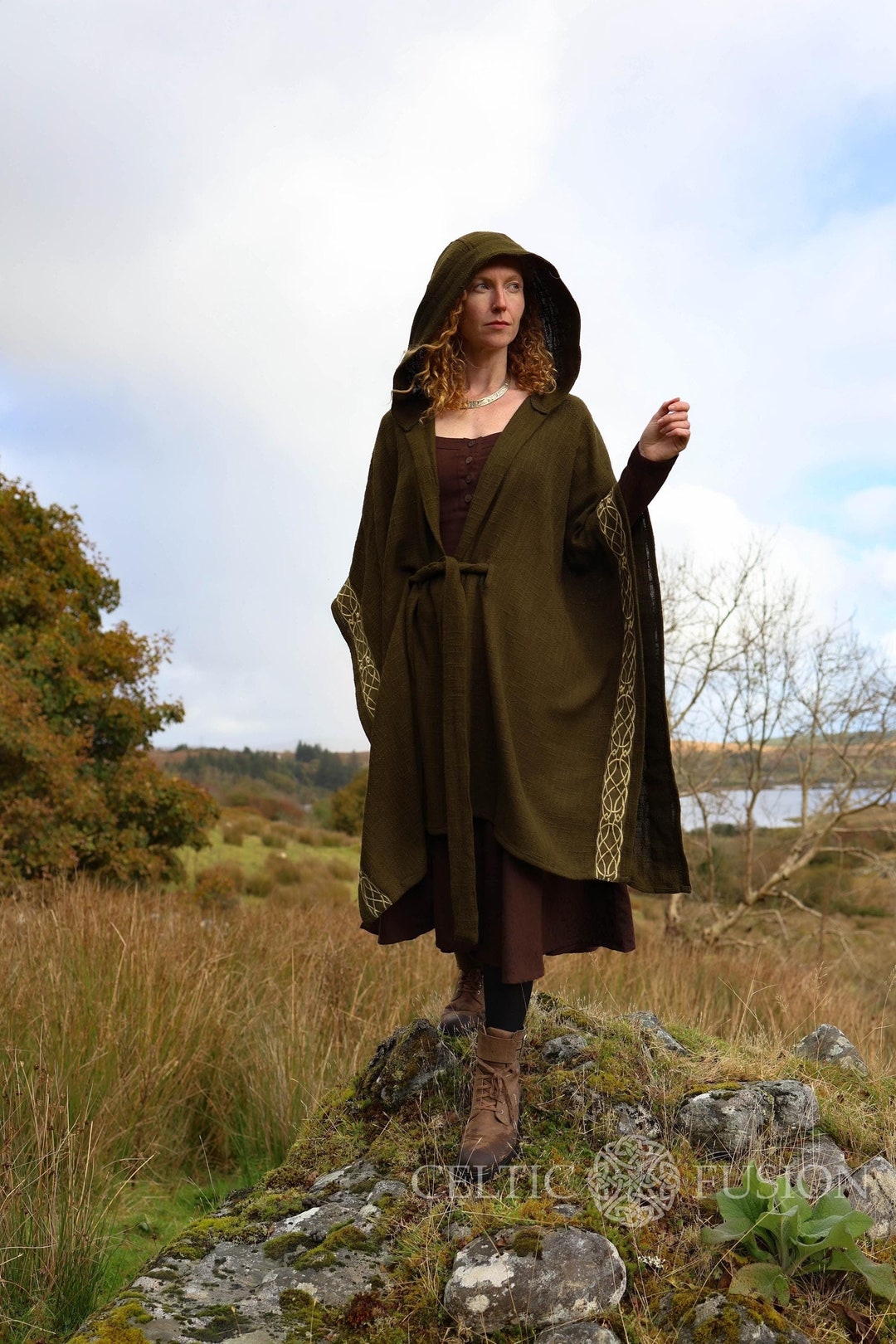 Hooded Druid Cloak: Celtic Knotwork Embroidered Handwoven Cotton Cape ...