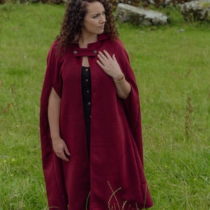 BURGUNDY MAXI CAPE | Red Cape Coat, Maxi Hooded Cloak, Hooded Ruana, Maxi Cloak, Maxi Cloaks ...