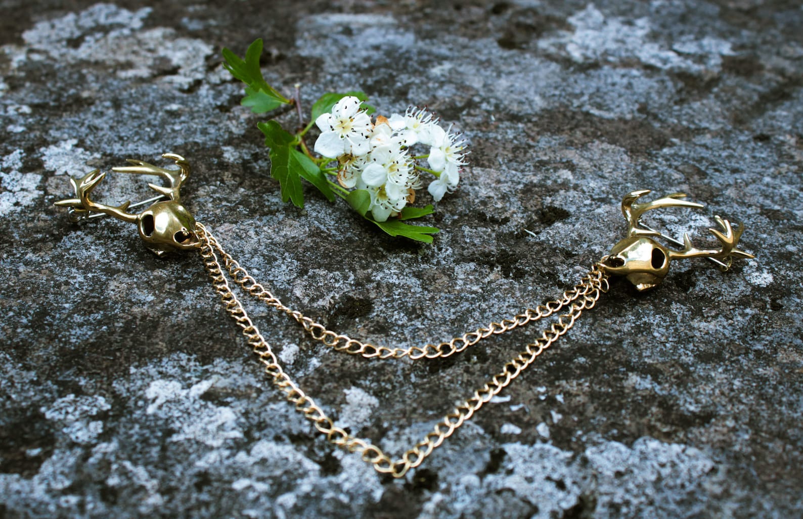 DOUBLE STAGSKULL BROOCH Brass Brooch Stag Skull Pin Hair - Etsy UK