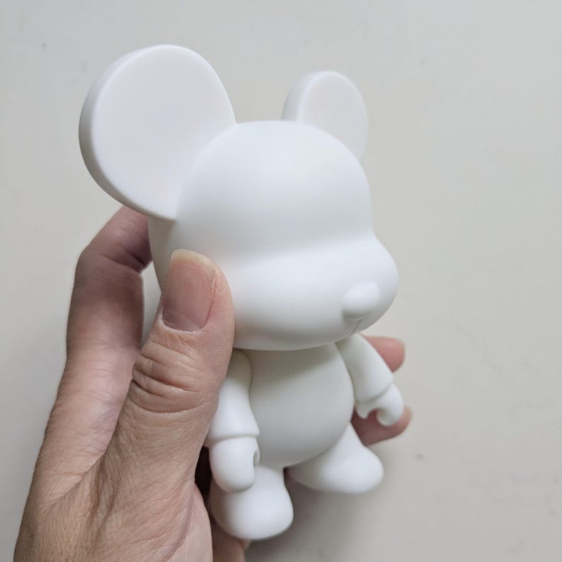 Vintage Toy2r Mini Qee: Blank White Vinyl Bear - 2000s Urban Art ...
