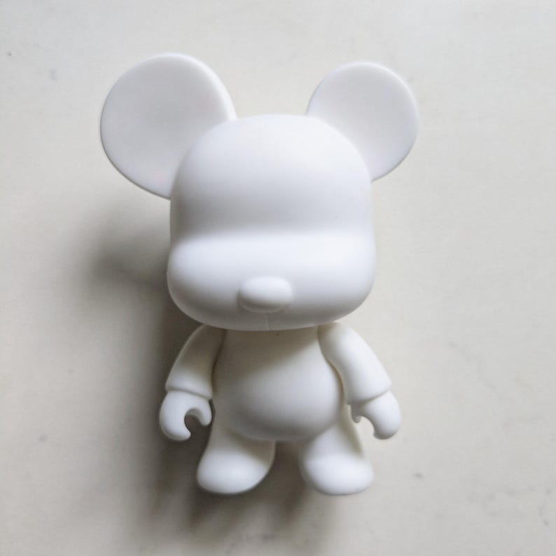 Vintage Toy2r Mini Qee: Blank White Vinyl Bear - 2000s Urban Art ...