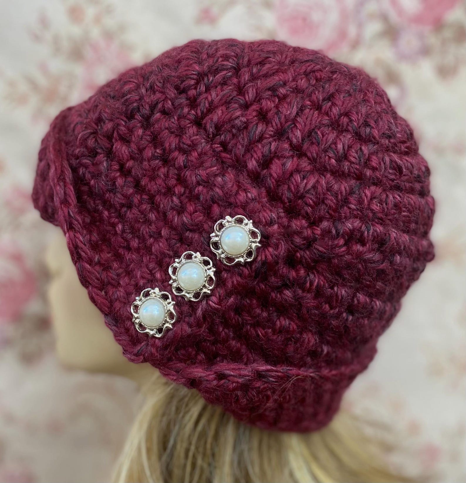 Crocheted Cloche Hat With Buttons: 1920s Vintage Style - Etsy