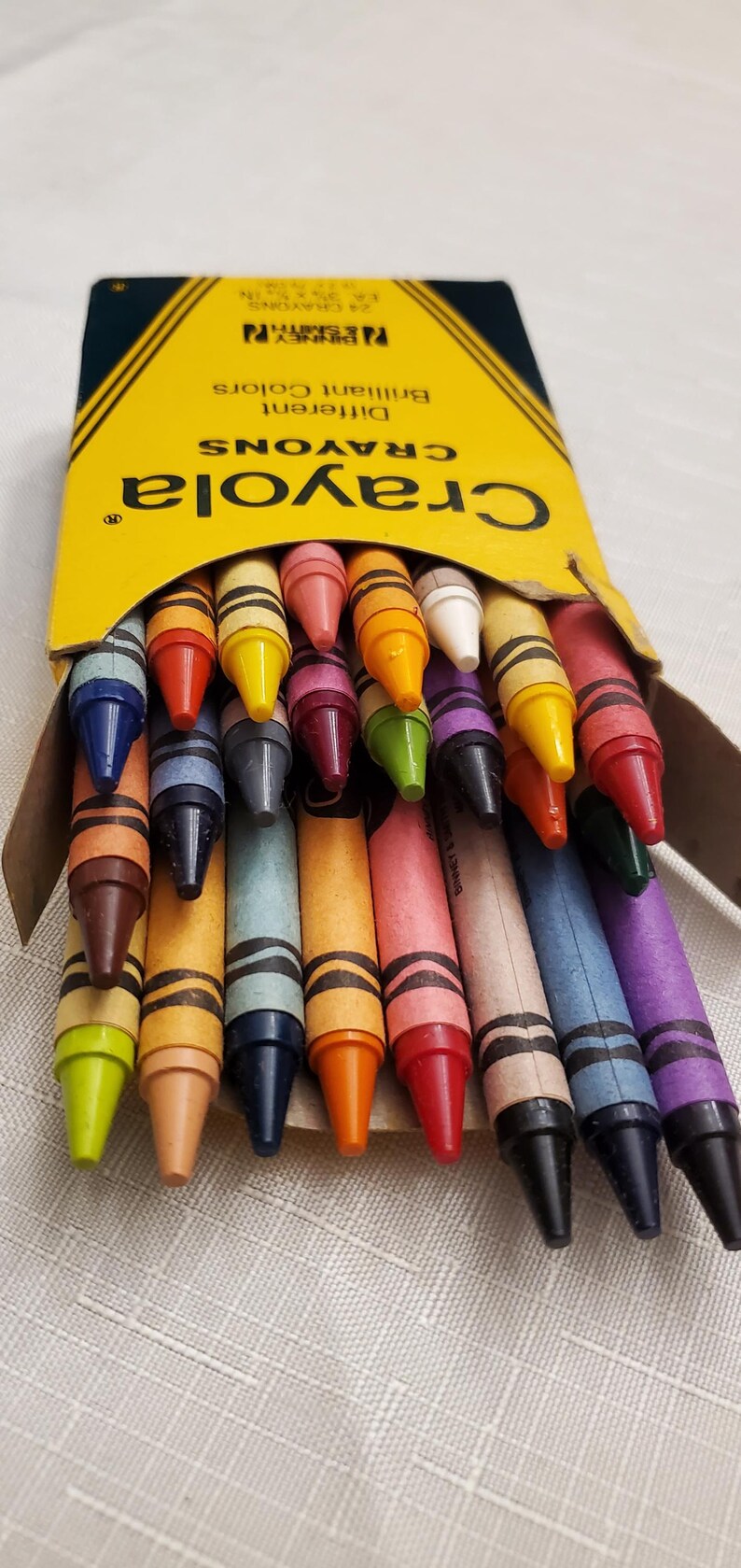 Vintage Crayola Crayons 24 Brilliant Colors Binney & Smith - Etsy