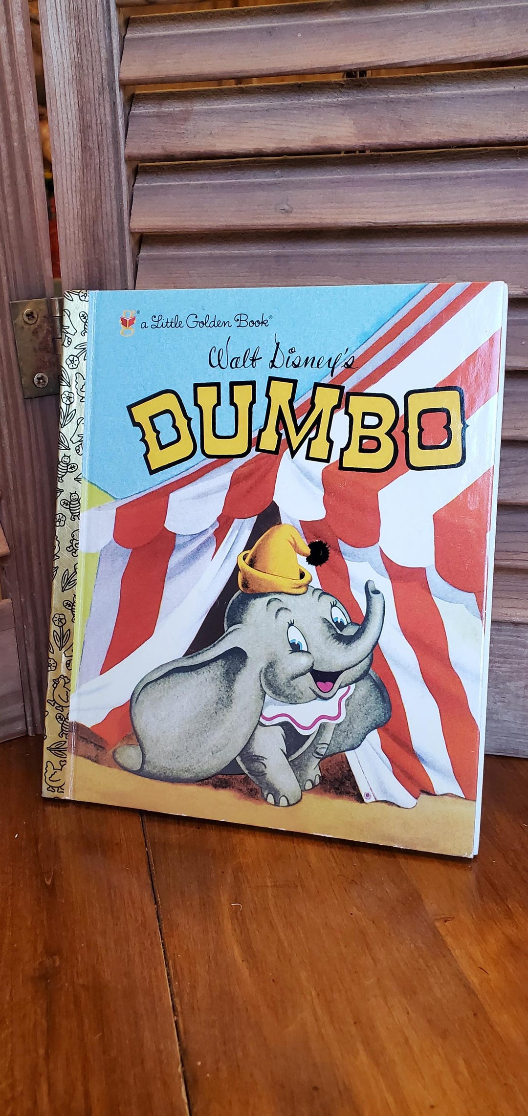 Walt Disney's Dumbo a Little Golden Book - Etsy
