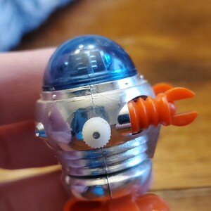 Lost in Space Wind up Robot Rascal 1977 Tomy Vintage Action Figure ...