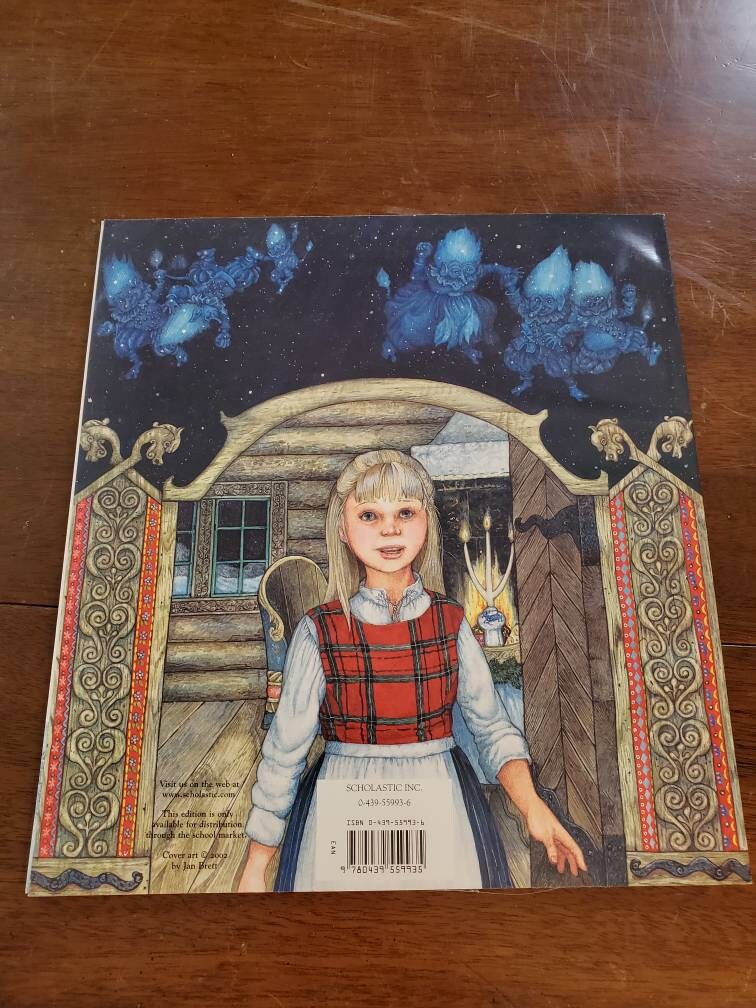 2003 Jan Brett Who's That Knocking on Christmas Eve Paperback ...