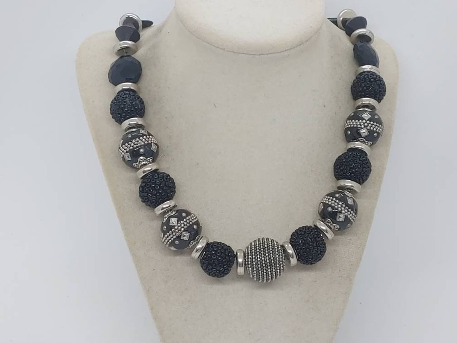 Collar negro y plateado para ella collar largo collar con joyas collar ...