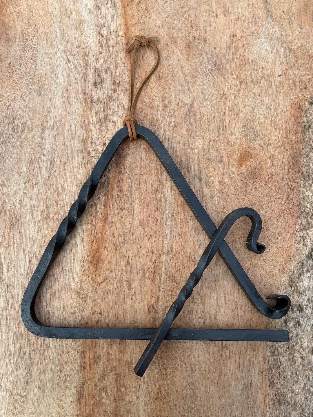 Hand Forged Iron Dinner Bell Triangle – Rustic Farmhouse Decor - Etsy