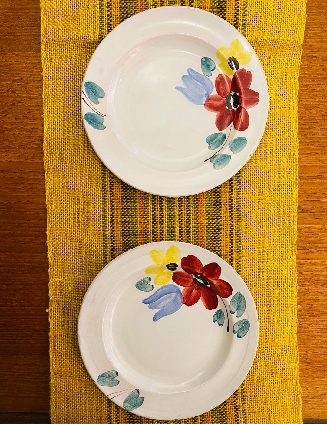A Pair of Arabia SS Model Ceramic Plate With Flowers Decoration, Made ...