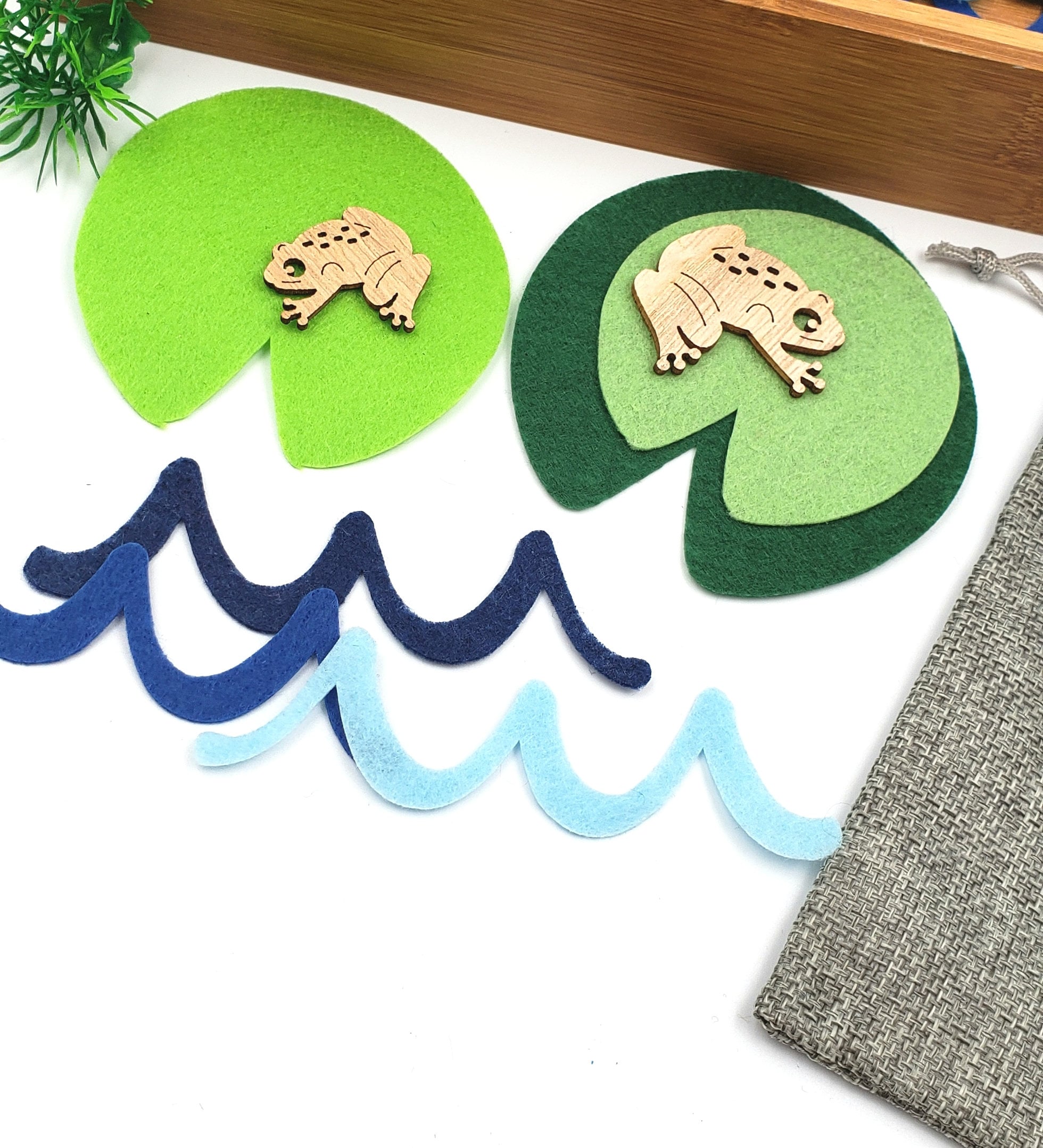 Frog Tuff Tray Frog Loose Parts Frog invitation Pond Open Ended Play ...